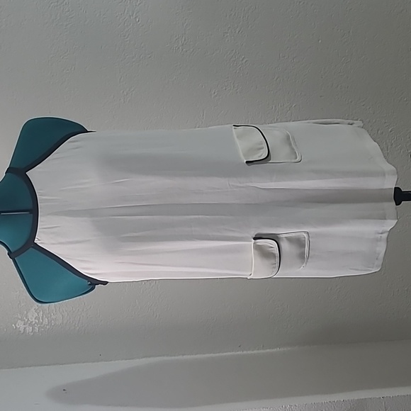 Versona | Dresses | Nwt Versona Alter Top White With Black Outline ...